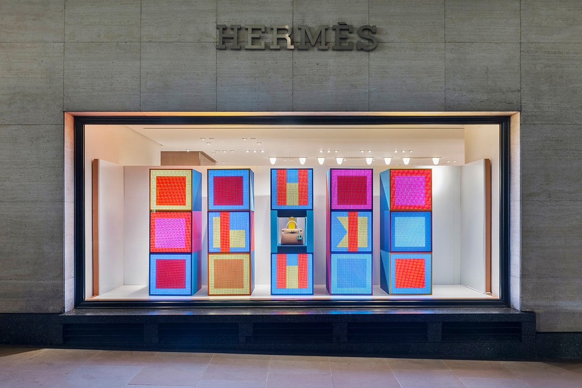 Rachel Thomas set design for Hermès windows — News — Mini Title