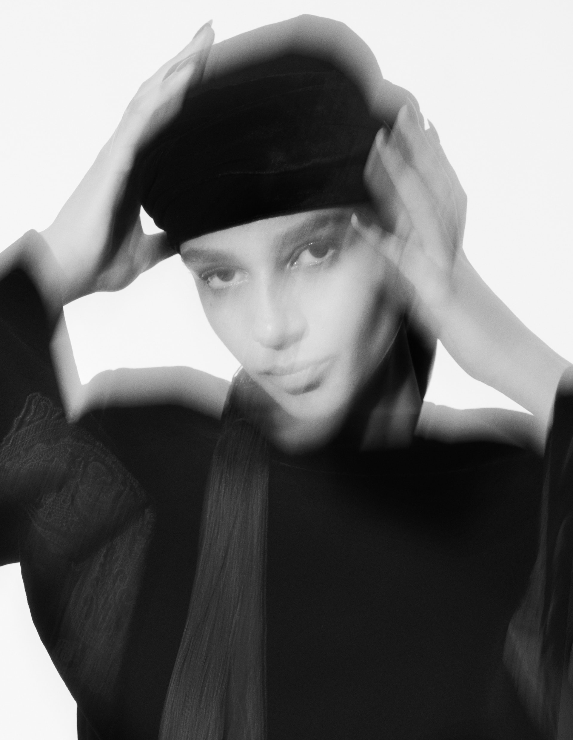 Charlotte Wales shoots Binx for Pop Magazine cover story — News — Mini ...