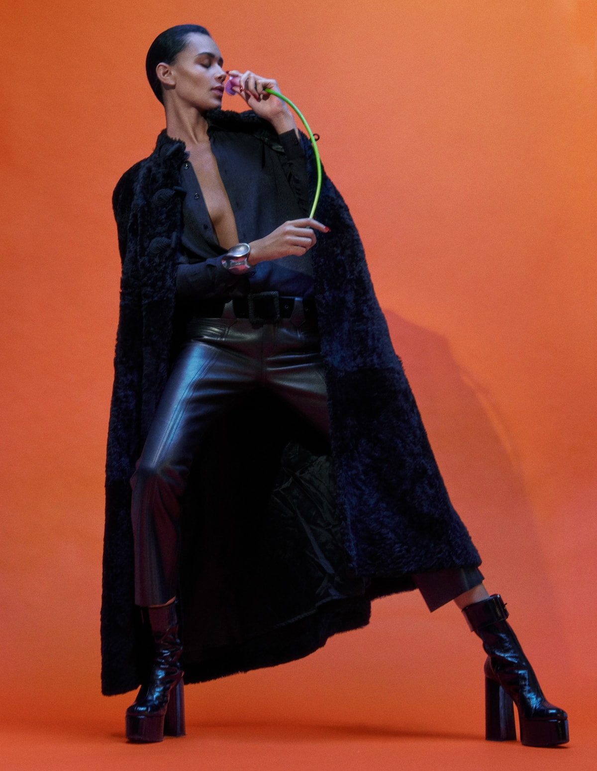 Charlotte Wales shoots Binx for Pop Magazine cover story — News — Mini ...