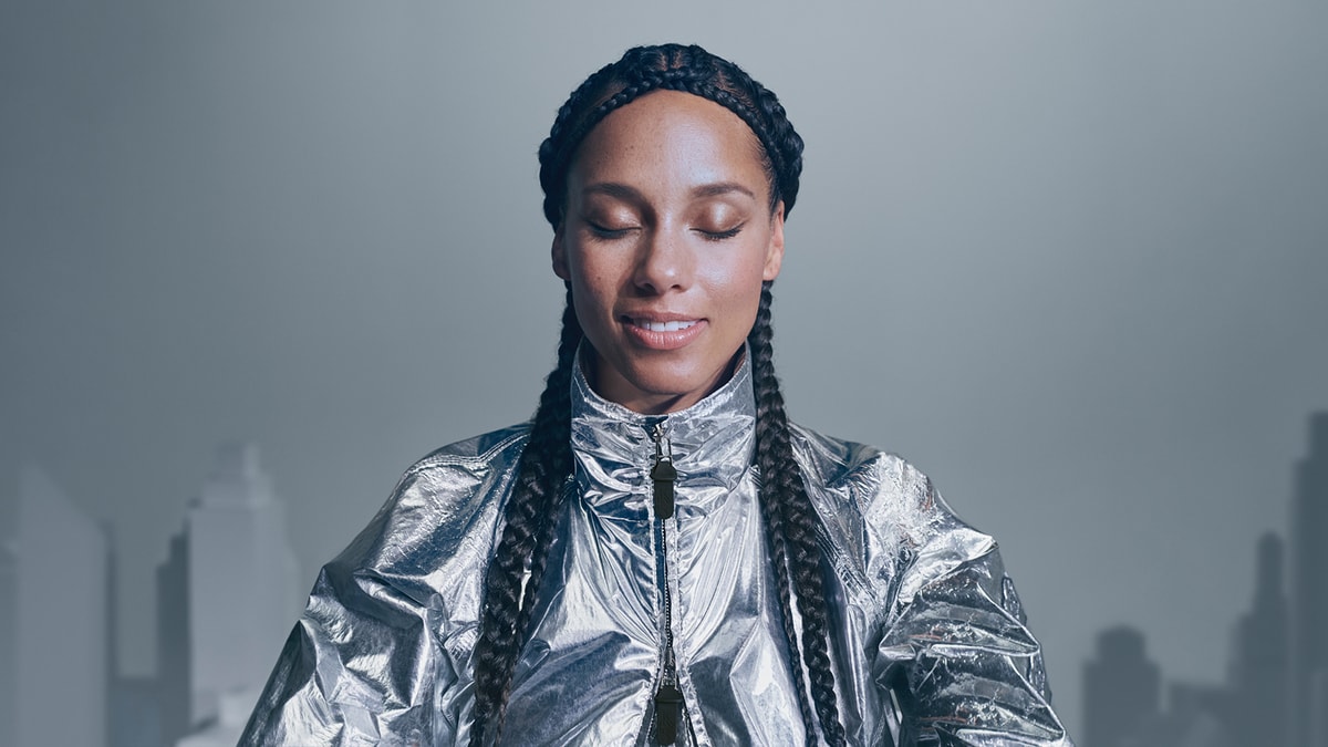 Rachel Thomas set design for Moncler — News — Mini Title