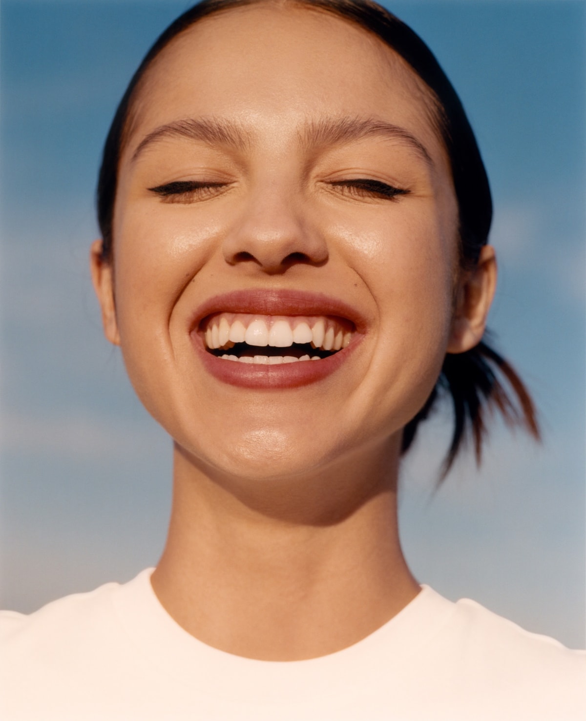 Clara Balzary shoots Olivia Rodrigo for Glossier — News — Mini Title