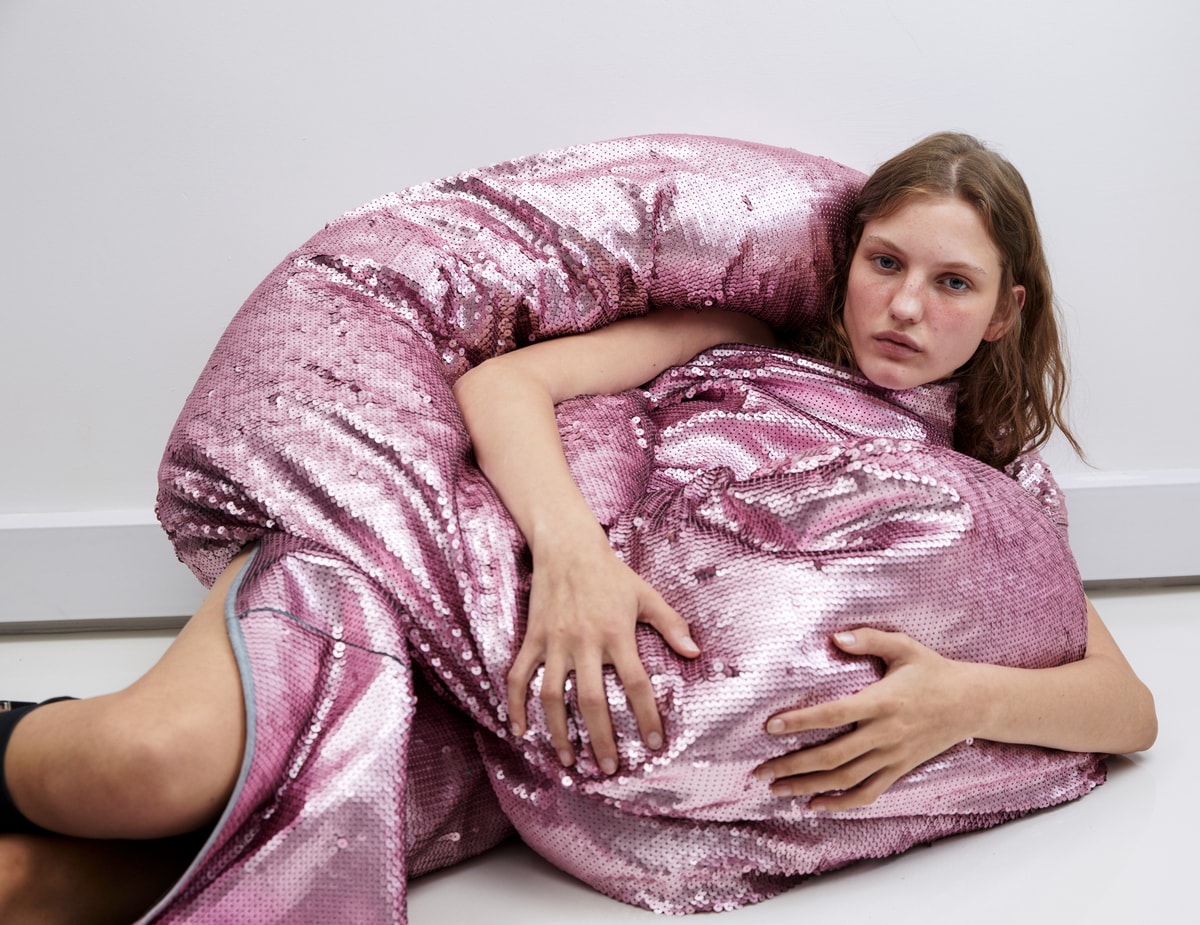 Claudia Sinclair & Mollie Dendle collaborate for The Face Magazine ...