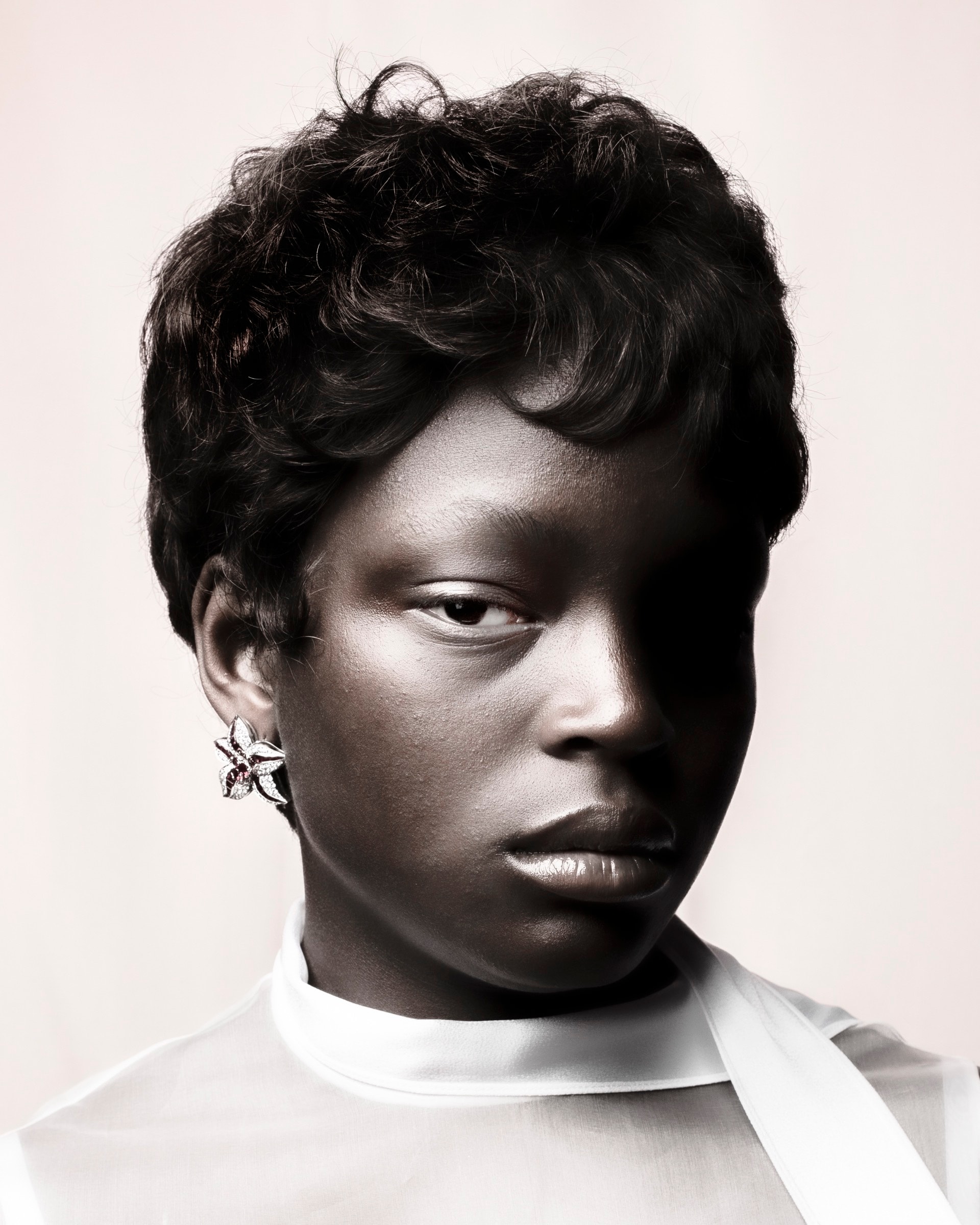 Jet Swan shoots for Document Journal — News — Mini Title