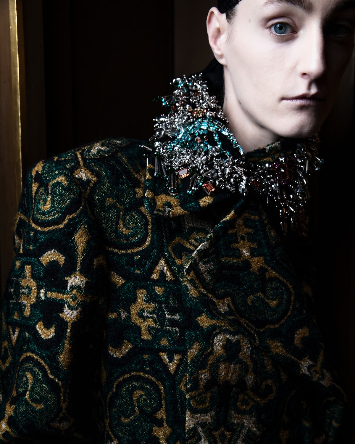 Jet Swan shoots for Dries Van Noten — News — Mini Title